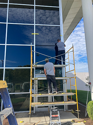 Wolf Glass & Paint Co. - Glass & Windows